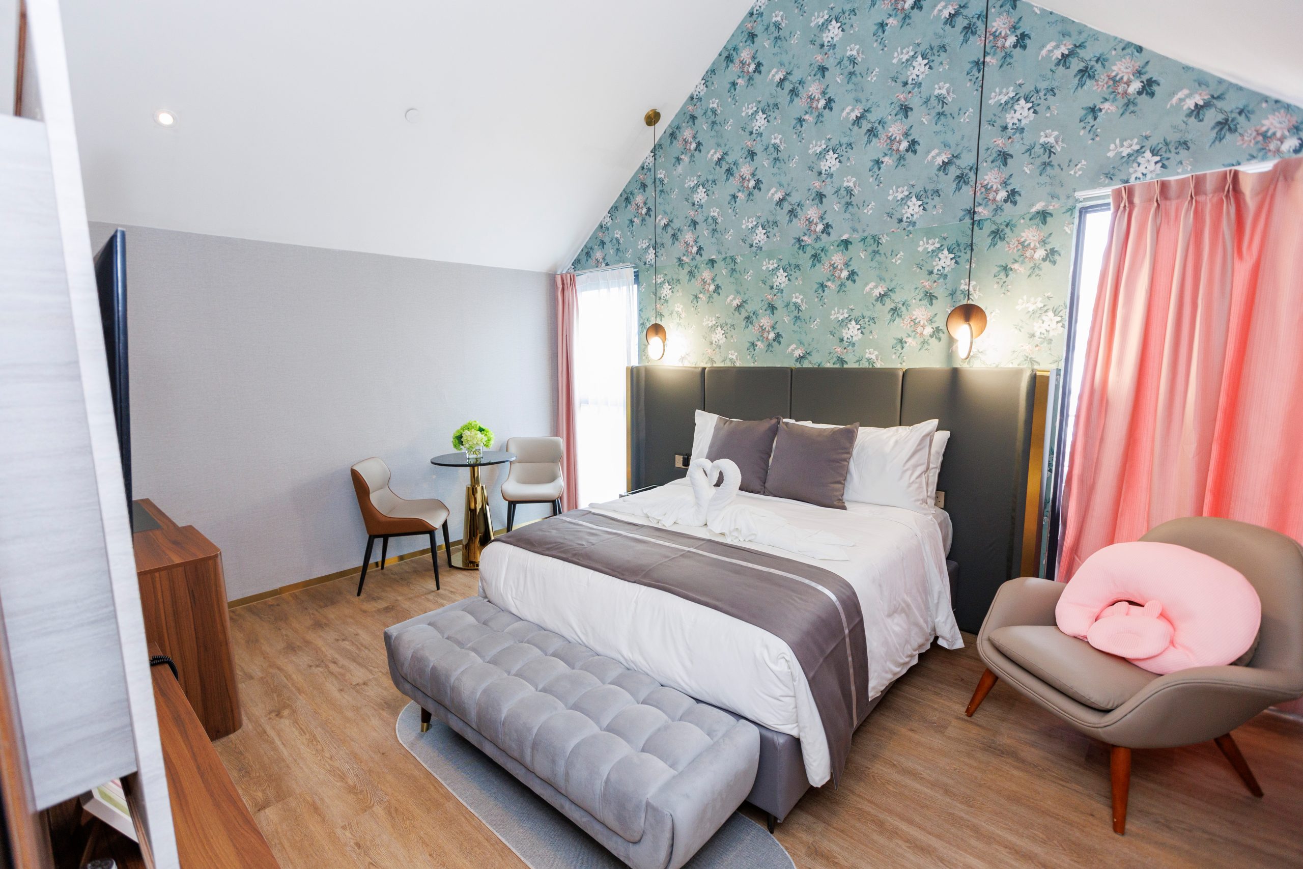 Rejoy Suite - Deluxe 28 Days Confinement Package - Healthcare ...